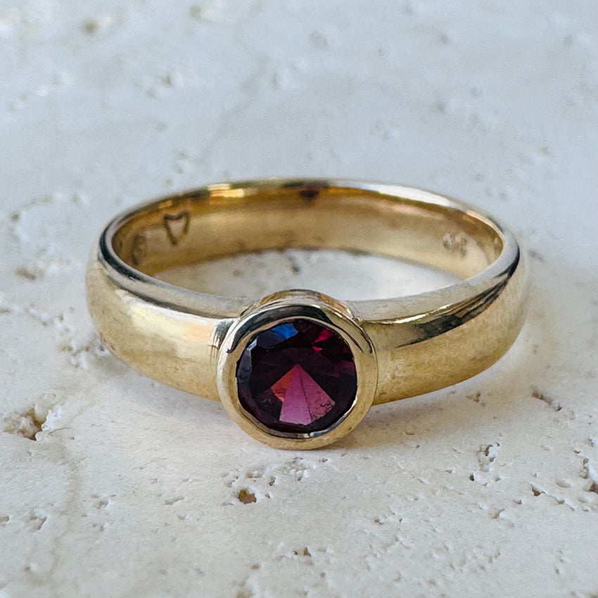 Bezel Set Garnet Ring ~ 9ct Yellow Gold– Sargisons Jewellers